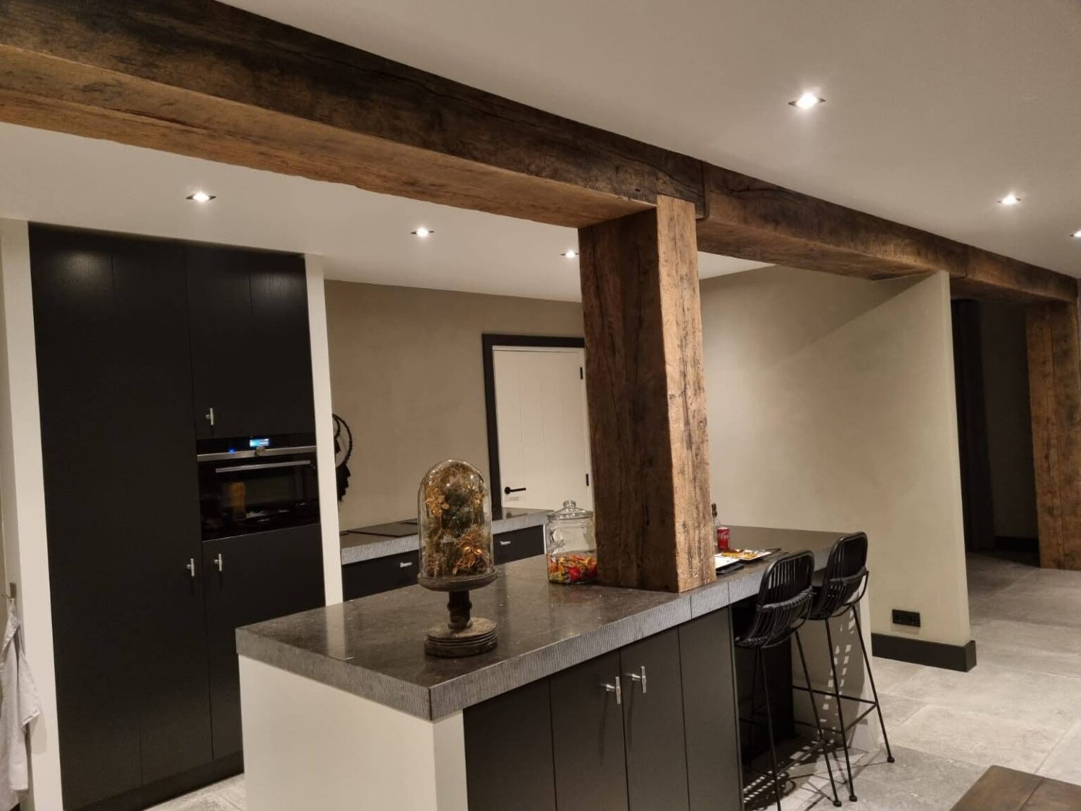 Betimmering met oud eikenhout - Hout van toen